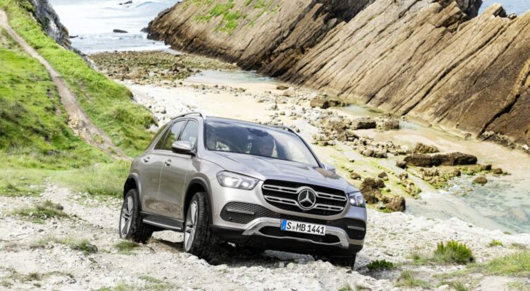 Mercedes-Benz GLE 450 review: This $371,888 SUV is equipped with a ...